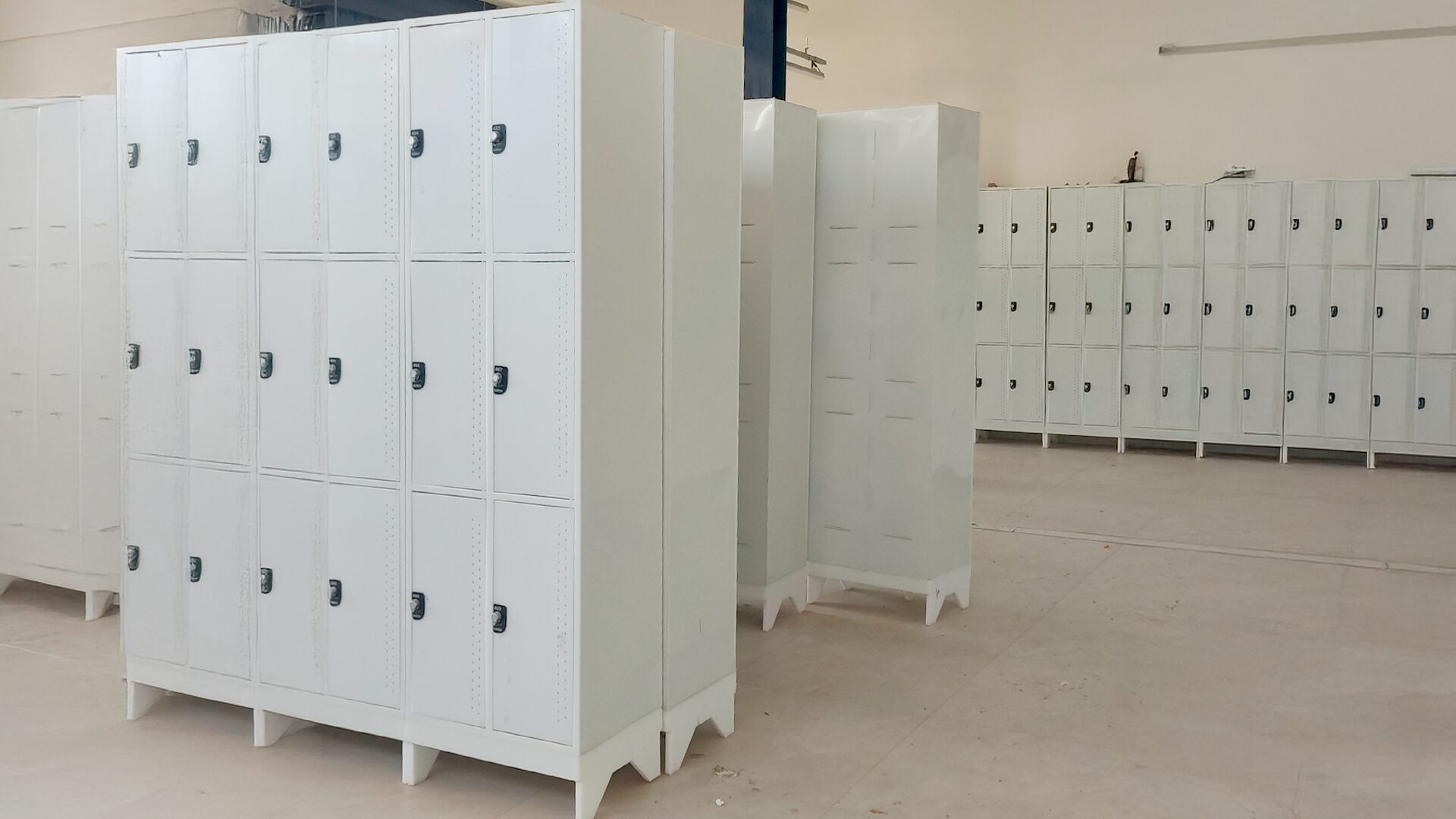 O Guia Definitivo para Armários de Vestiário que Seguem a NR 24: Dicas ...